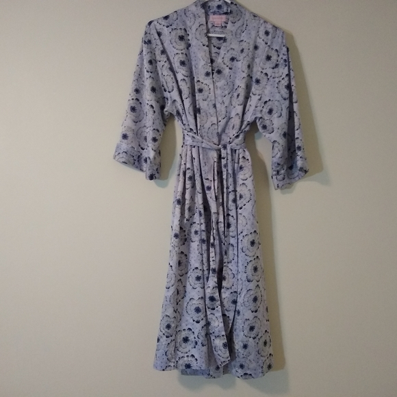 Cabernet | Intimates & Sleepwear | Gorgeous Silky Cabernet Belted Robe ...